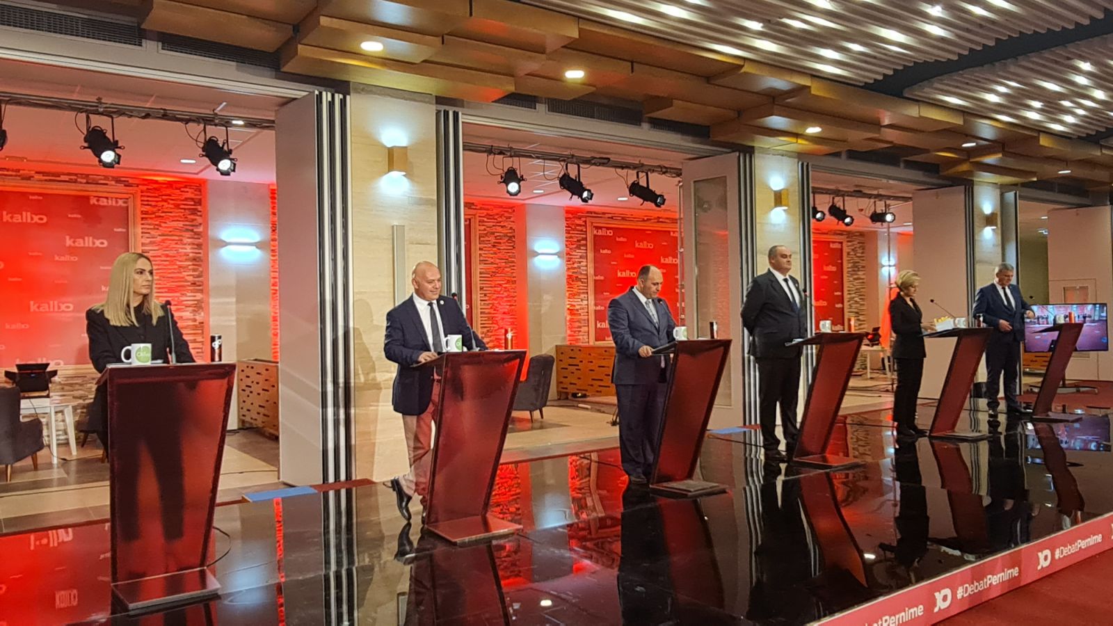 Dallim shumë i vogël i LVV dhe AAK në Gjakovë në garën e asamblistëve ...