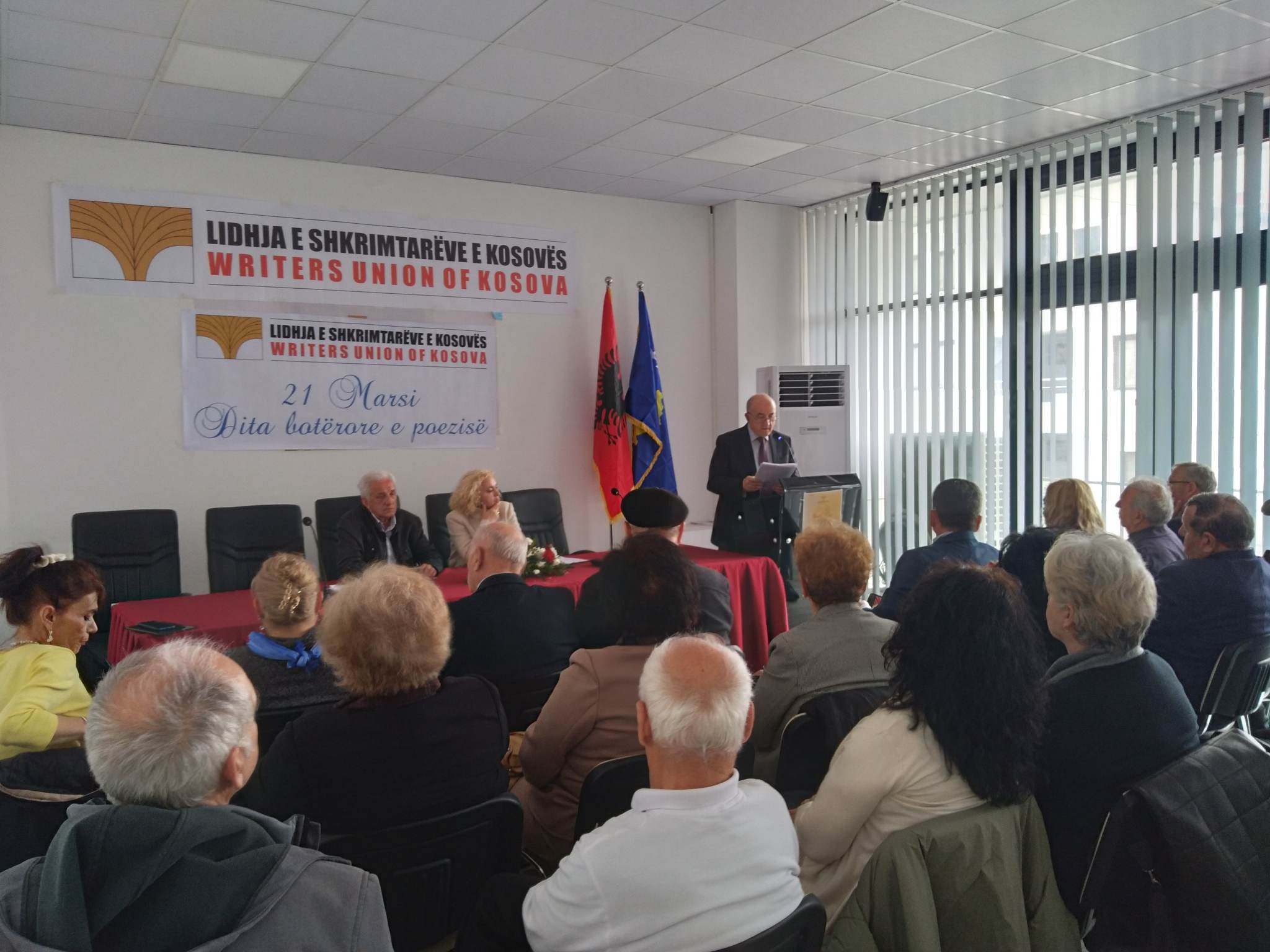 Lidhja e Shkrimtarëve shënoi Ditën e poezisë