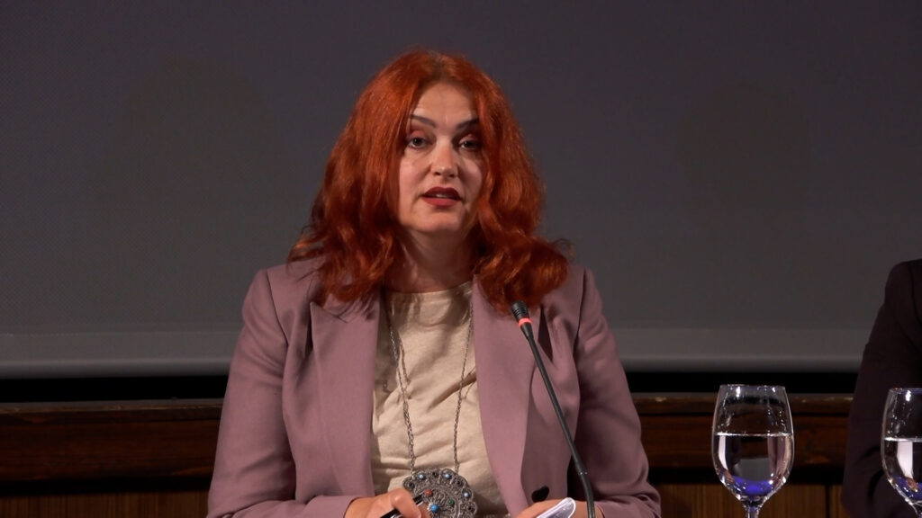 Eliza Hoxha: Që 2 vjet nuk punon sistemi elektronik i votimit në ...
