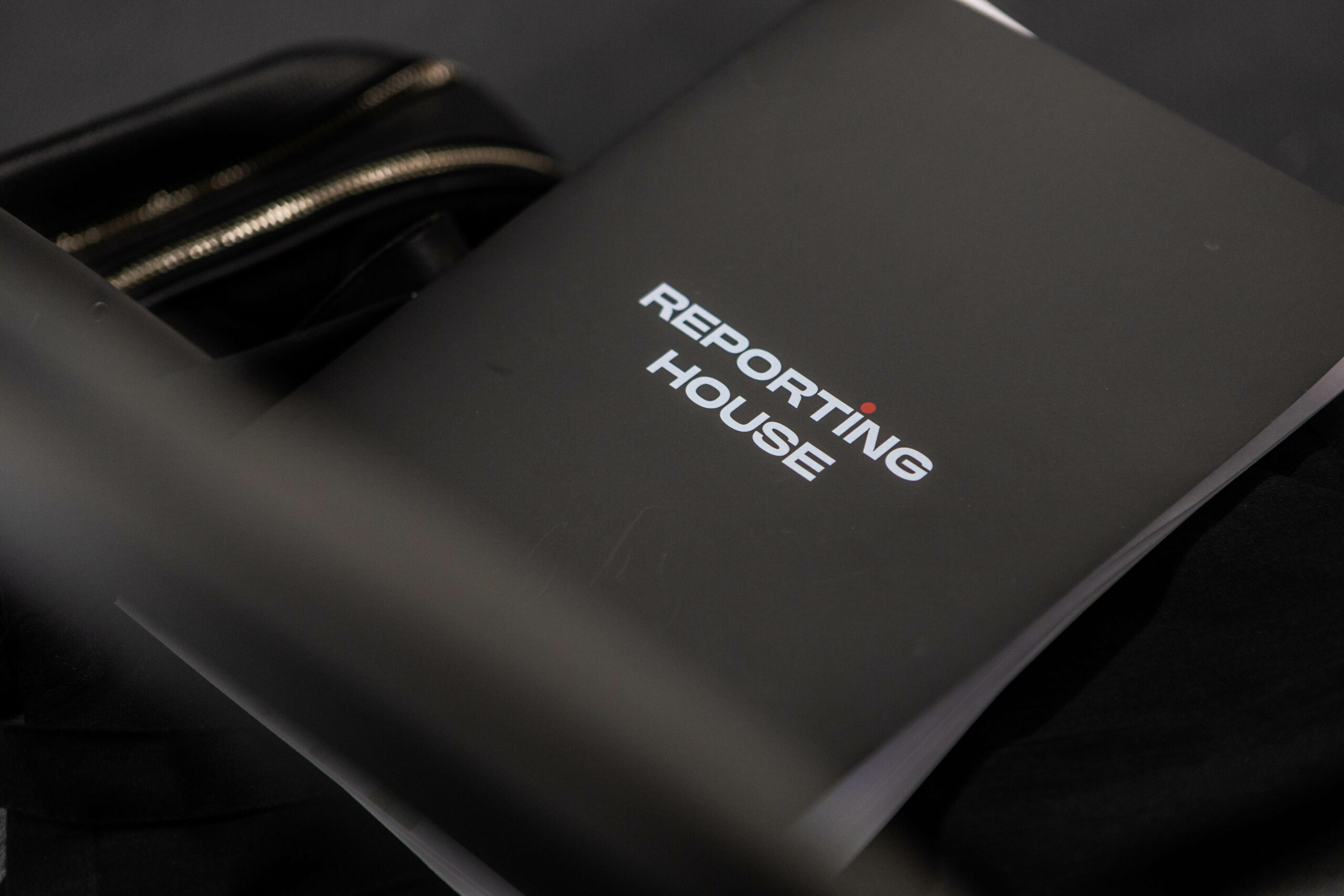 Reflektime mbi Rezistencën: Ekspozita "Reporting House" si një Pasqyrë ...