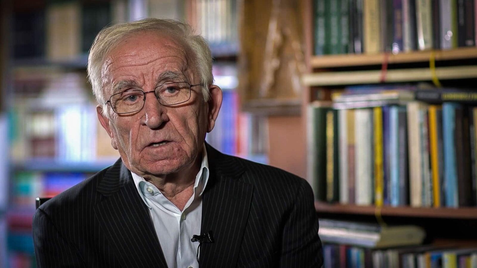 Nazmi Rrahmani: Shkrimtari që hapi një shteg drejt Shqipërisë komuniste